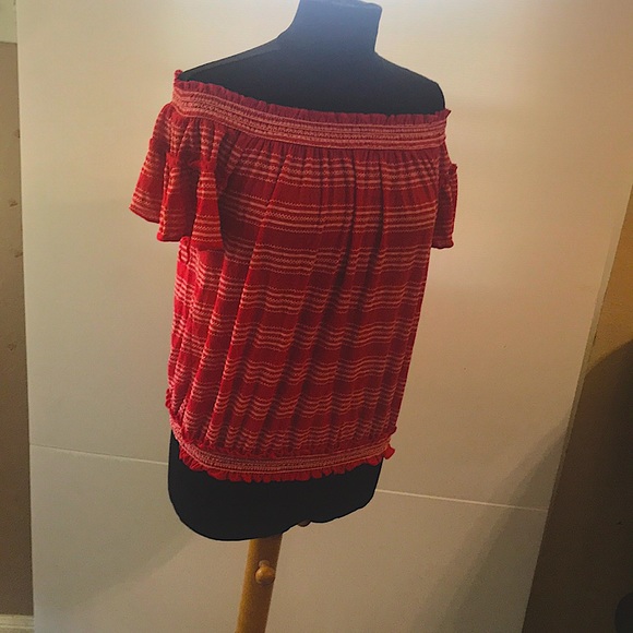 Max Studio | Tops | Red Top | Poshmark